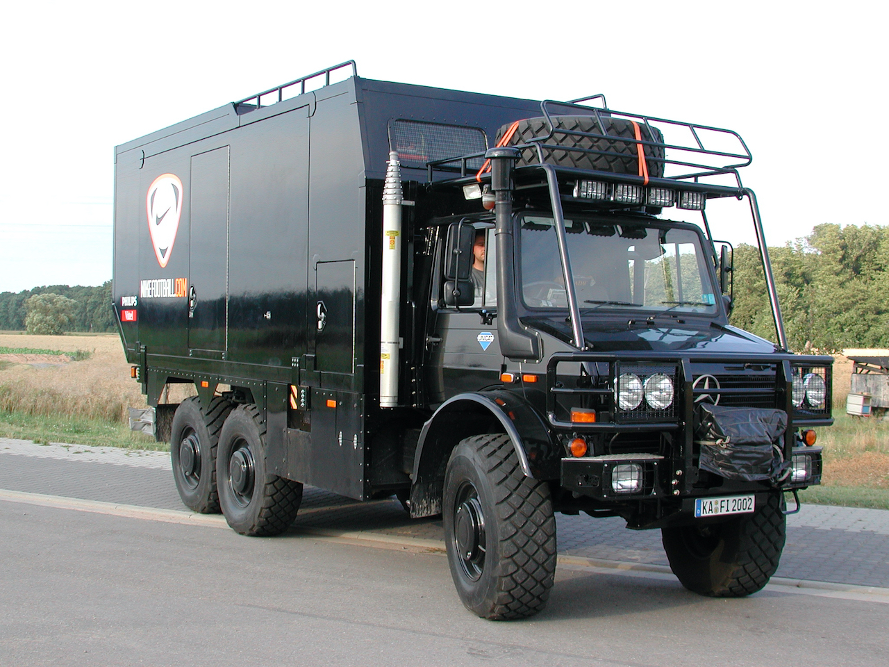 NIKE FOOTBALL TRUCK GALLERY – passion for perfection