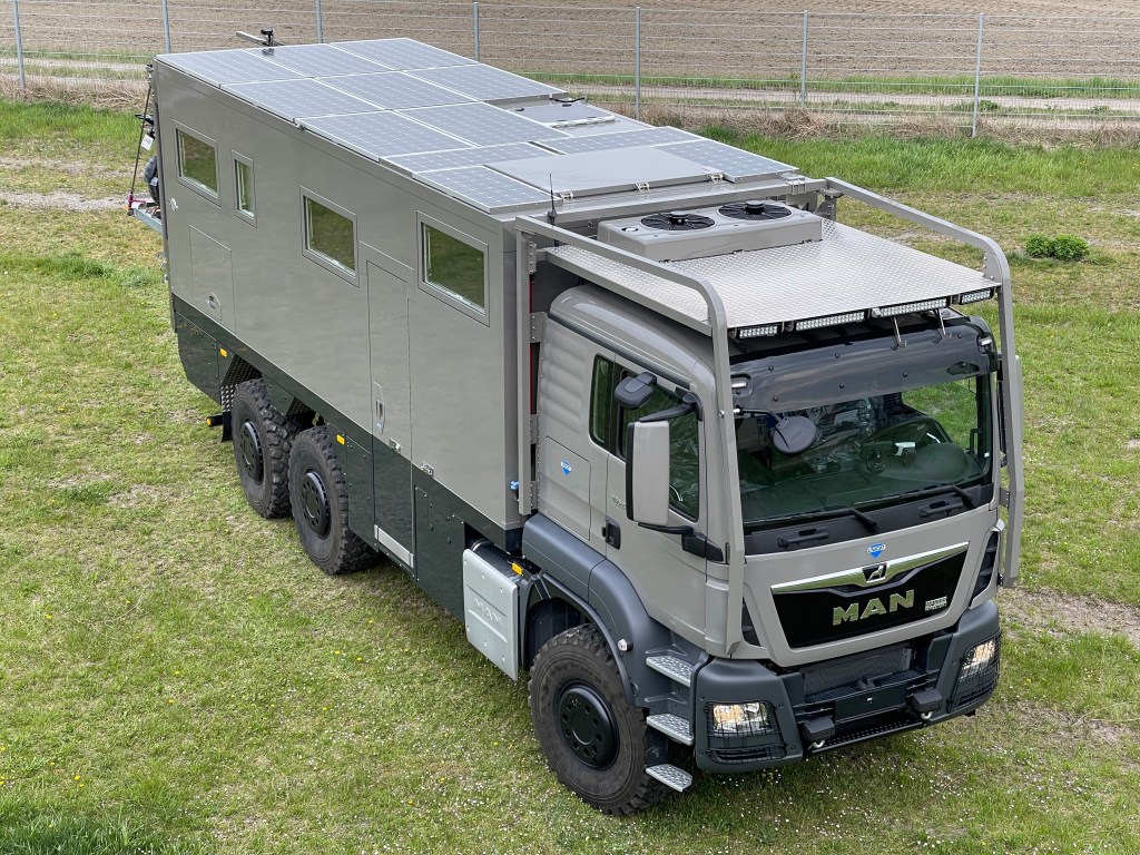 MD68M MAN TGS 6X6X4 GALLERY – Passion for Perfection